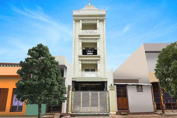 Super Collection O Paschim Dwar Near Jagannatha Temple - Odisha