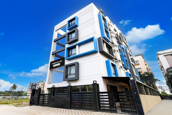 Super Townhouse New Town Near Dlf - 加爾各答