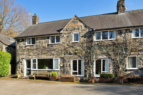 Felin Ship - Dolgellau