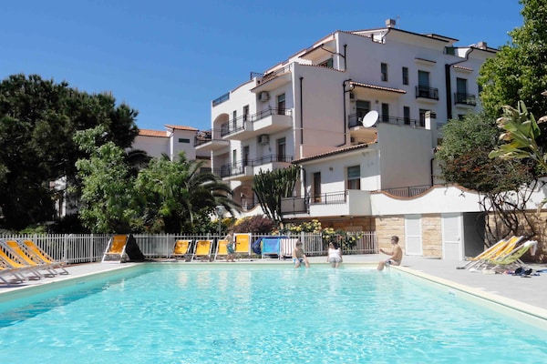 Residence Dei Fiori - Three-room Apt 5 Pax Comfort R5cm - Loano