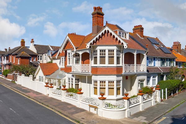 Pittodrie Guest House - Room 3 - Brighton Marina