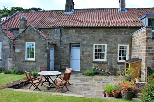 Ingleby Manor - Courtyard Cottage - Yorkshire