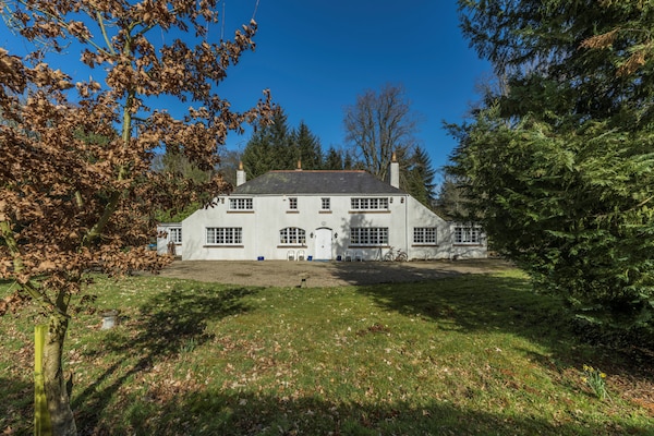 White House Retreat - Moray