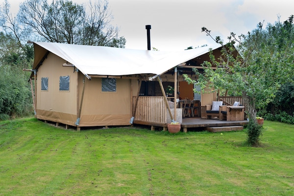 Rusty Lane, Safari Lodge - Wiltshire