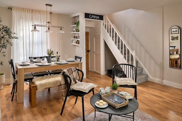 Bwthyn Llechi (Slate Cottage) - North Wales