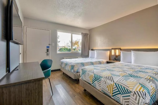 2 Full Beds Smoking - Santa Fe