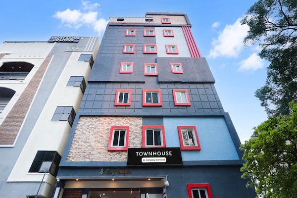 Super Townhouse Gachibowli Near Sky View - Maharashtra