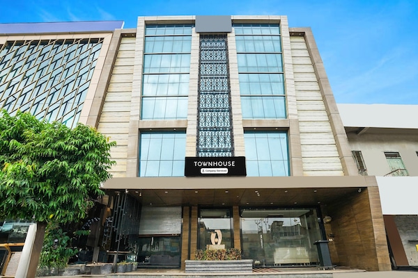 Super Townhouse Jhalawar Road Gumanpura Formerly Rockland 2 - Kota