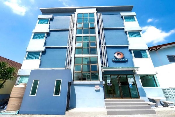 Cozy Double Stay  Near Suvarnabhumi Airport Hub - Lat Krabang