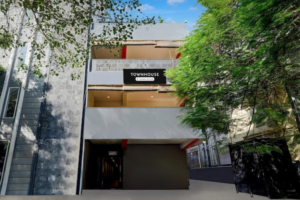 Super Townhouse T Nagar Chennai - Chennai