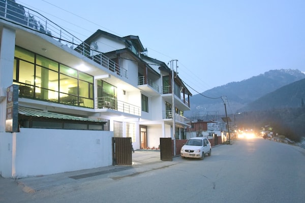 Collection O Hot Spring Kalath Manali Formerly Hotel Landmark - Manali