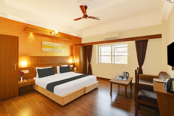 Townhouse Oak City Center Kushal Nagar- Mrc2 - 果達古縣
