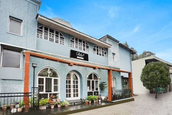 Collection O Mall Road Near St. Georges College - Mussoorie