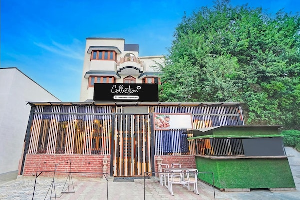Super Collection O Mathura Near Railway Station - Rajasthan