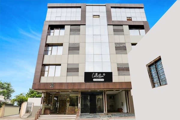 Super Hotel O Palkhi Road Near Sai Baba Temple Formerly Netra Sai - Shirdi