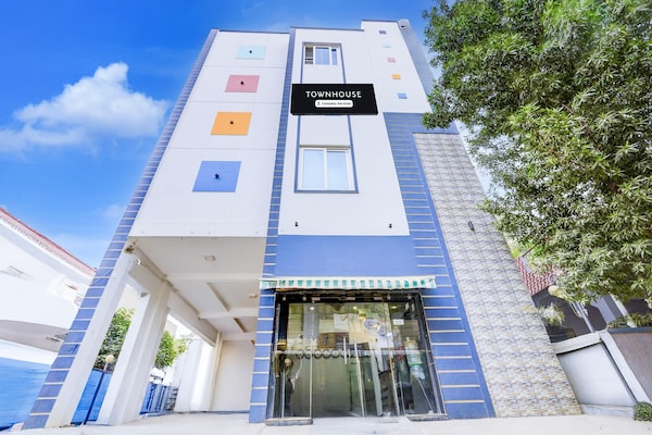 Super Townhouse Chennai Near Airport Formerly Sai Bala Budget-1 - Chennai