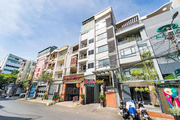 Comfy Modern Stay Walk To Van Hanh Hospital - Ciudad Ho Chi Minh