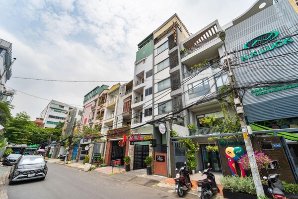 Luxury Dbl Retreat Steps To Van Hanh Hospital - Ho Si Minh-város