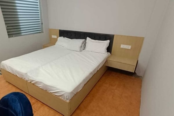 Super Collection O Phagwara Near Lpu Law Gate - Jalandhar
