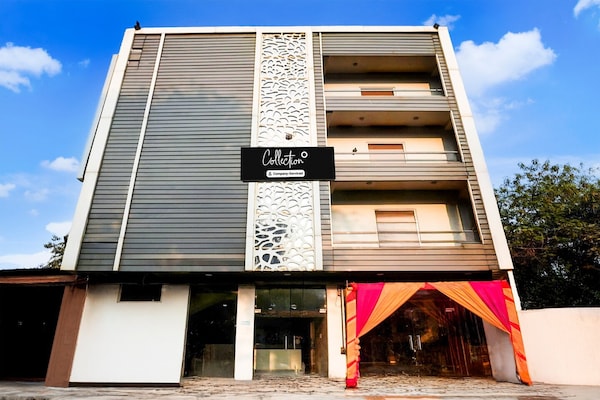 Super Collection O Dallupura Road Noida - Ghaziabad