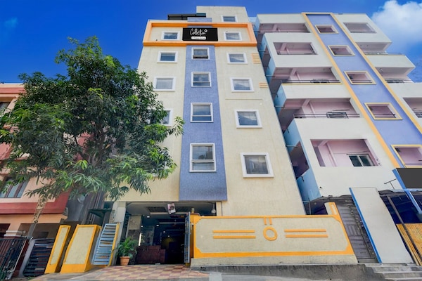 Super Collection O Gachibowli - Hyderabad