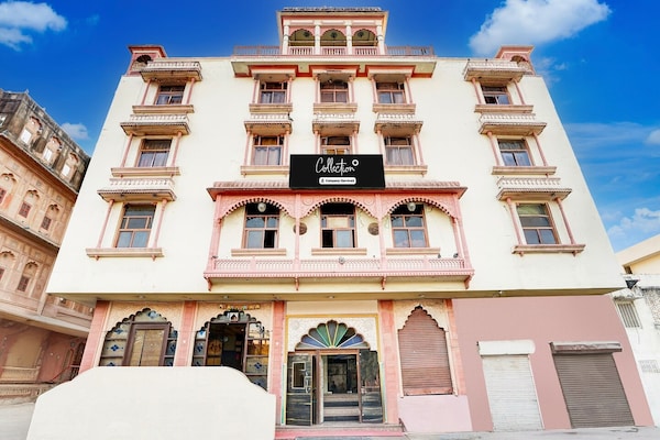Super Collection O Gangapole Amer Road - Jaipur
