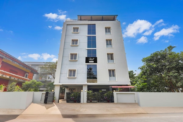 Super Collection O Kakinada Near Jntu - East Godavari