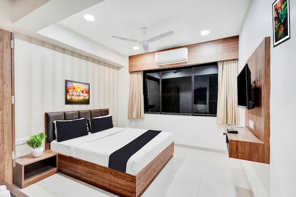 Super Collection O Kudasan Gandhinagar Formerly Hotel Royal Mansion - Ahmedabad