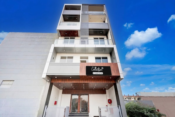 Super Collection O Surajpur Chowk Greater Noida - Noida