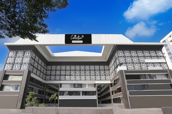 Super Collection O Vesu Surat Formerly Hotel Signature - Surat
