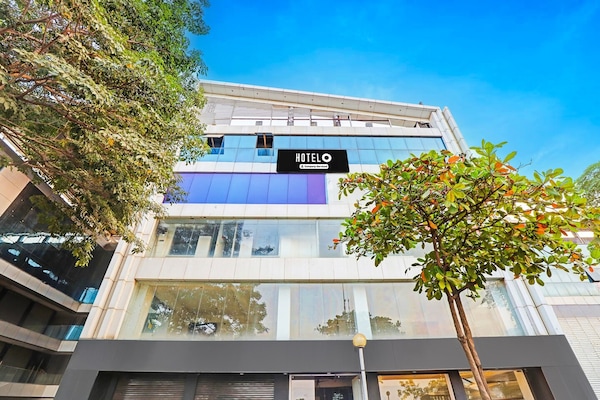 Super Hotel O Althan Formerly Hotel Niraant - Surat