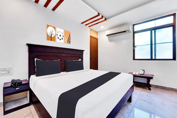Super Hotel O Ernakulam Near North Railway Station - Kochi