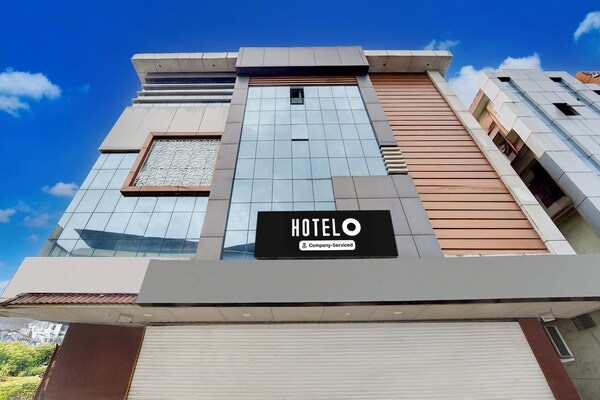 Super Hotel O Pathanamthitta Near Mahatma Gandhi Statue - Pathanamthitta