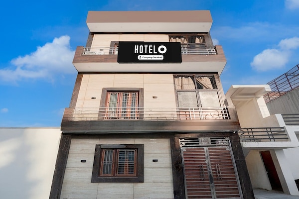 Super Hotel O Tedhi Bazaar Near Ram Janambhumi - Ayodhya