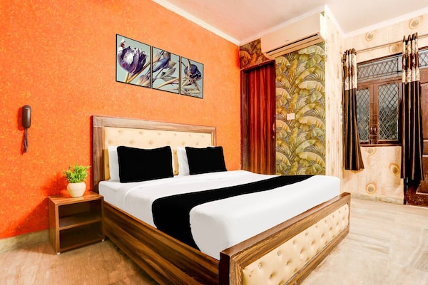 Super Hotel O Uttam Nagar Near Akash Hospital - Delhi