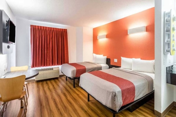2 Full Beds  Non-smoking - Lynwood, IL
