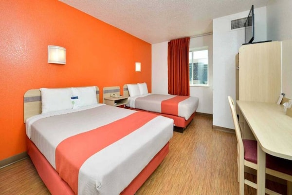 2 Full Beds  Non-smoking - McKinney, TX