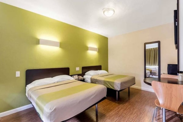 2 Full Beds Non-smoking - San Rafael, CA