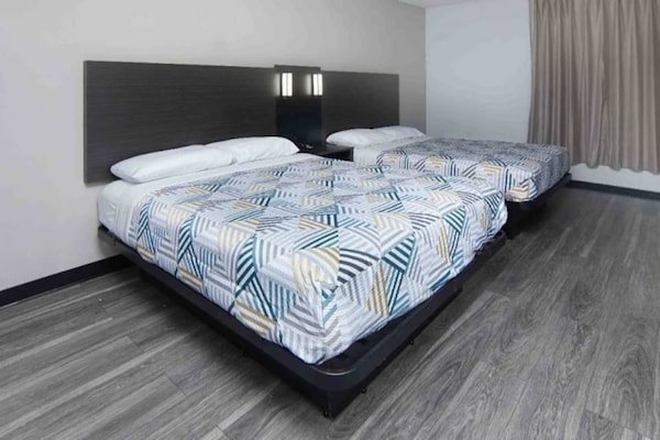 2 Queen Beds  Non-smoking - 沃思堡