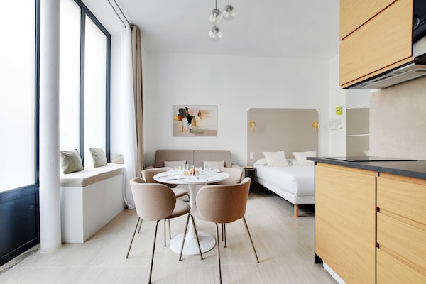 Gt-103-blomet - ibis Paris Brancion Parc des Expositions 15ème