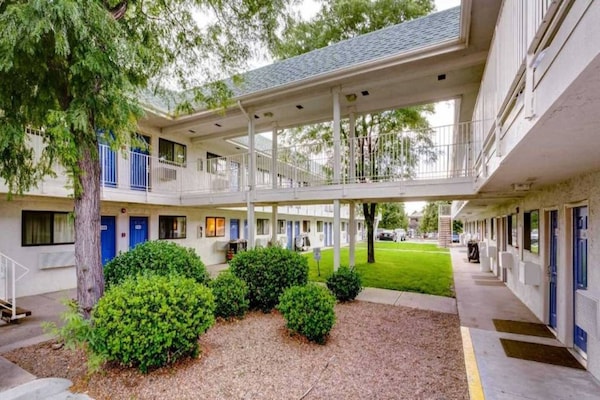 2 Full Beds - Wheat Ridge, CO