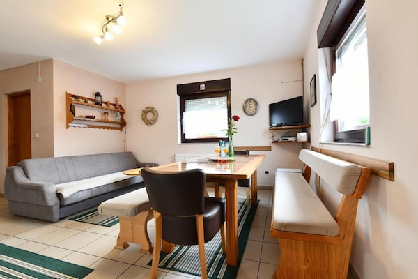 Holiday Apartment Vuković - Three Bedroom Holiday Home With Terrace - Kroatië