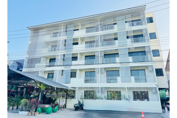 Cozy Deluxe Double Style Meets Comfort - Chiang Mai