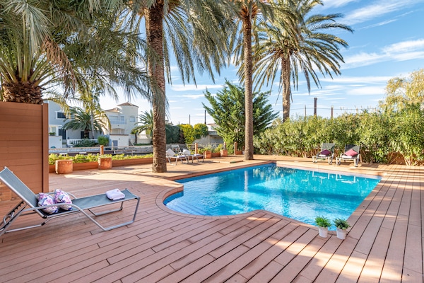 0109-pani 108 A - Empuriabrava