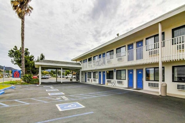 2 Full Beds - Los Olivos, CA