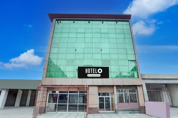 Super Hotel O Govind Nagar Kanpur Formerly Maharoopa Palace - Kanpur