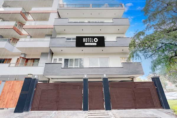 Super Hotel O Sector 43 Gurgaon - Gurgaon