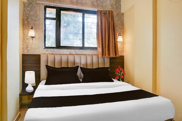 Super Collection O Veerbhadra Nagar Baner - Pune (India)