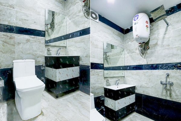 Super Collection O Ishwar Nagar Near Golden Temple Formerly Chahal Residency - Amritsar