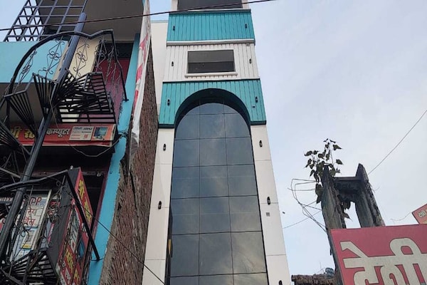 Super Townhouse Bairhana Road Prayagraj - Allahabad